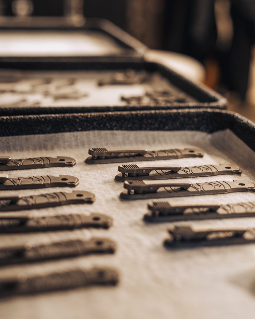 KNIVES – Hawk Knife Designs